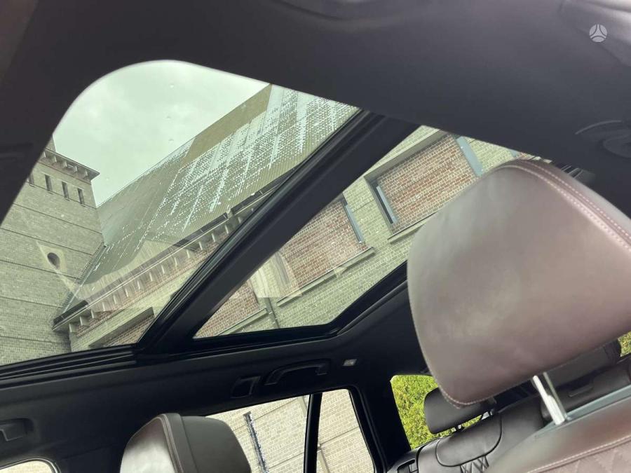 White BMW 540 2018 in Alytus, with an engine capacity of 3.00 L and mileage of 290 thousand km for 18950 €, photo 40 on AUTOMOTO.COM.LV