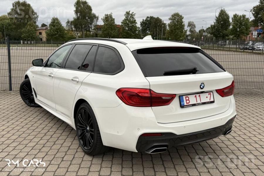 White BMW 540 2018 in Jelgava, with an engine capacity of 3.00 L and mileage of 0 thousand km for 19900 €, photo 4 on AUTOMOTO.COM.LV