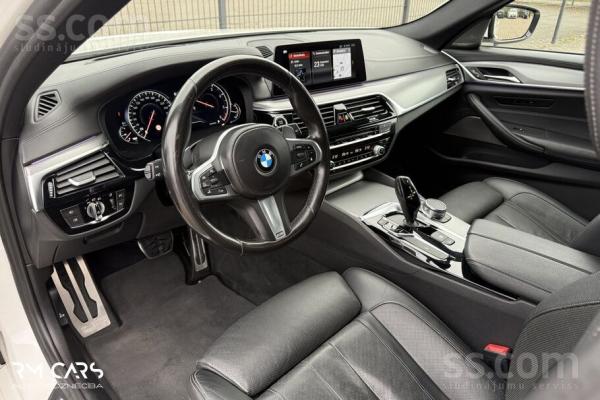 White BMW 540 2018 in Jelgava, with an engine capacity of 3.00 L and mileage of 0 thousand km for 19900 €, photo 10 on AUTOMOTO.COM.LV