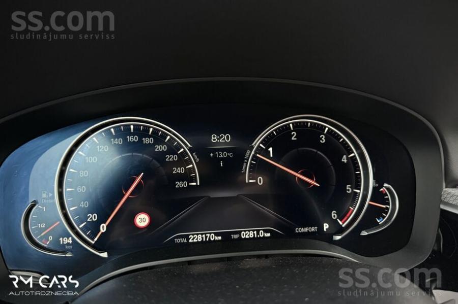 White BMW 540 2018 in Jelgava, with an engine capacity of 3.00 L and mileage of 0 thousand km for 19900 €, photo 30 on AUTOMOTO.COM.LV