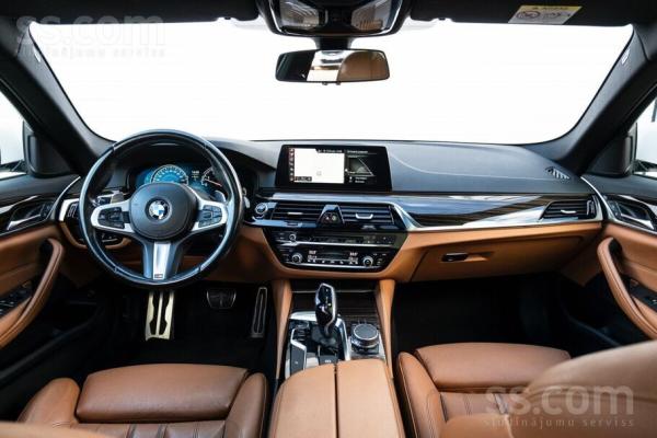 Balts BMW 540 2018 Rīga, ar dzinēja tilpumu 3.00 L un nobraukumu 177 tūkst. km par 24950 €, foto 10 vietnē AUTOMOTO.COM.LV