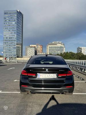Black BMW 545 2020 in Vilnius, with an engine capacity of 3.00 L and mileage of 100 thousand km for 44000 €, photo 14 on AUTOMOTO.COM.LV
