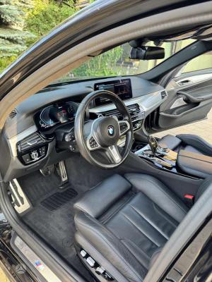 Black BMW 545 2020 in Vilnius, with an engine capacity of 3.00 L and mileage of 100 thousand km for 44000 €, photo 29 on AUTOMOTO.COM.LV