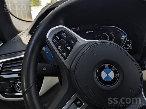 Melns BMW 545 2021 Tukums, ar dzinēja tilpumu 3.00 L un nobraukumu 124 tūkst. km par 44990 €, foto 10 vietnē AUTOMOTO.COM.LV
