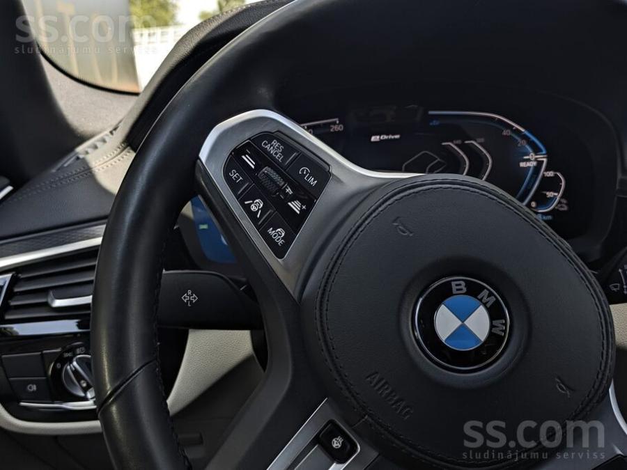 Melns BMW 545 2021 Tukums, ar dzinēja tilpumu 3.00 L un nobraukumu 124 tūkst. km par 44990 €, foto 11 vietnē AUTOMOTO.COM.LV