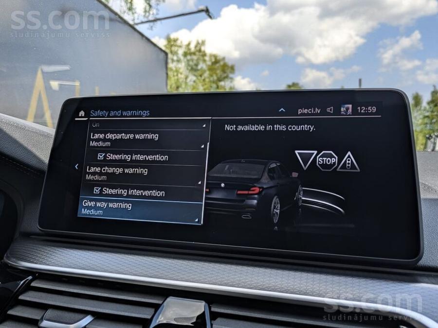 Melns BMW 545 2021 Tukums, ar dzinēja tilpumu 3.00 L un nobraukumu 124 tūkst. km par 44990 €, foto 13 vietnē AUTOMOTO.COM.LV