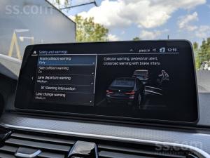 Melns BMW 545 2021 Tukums, ar dzinēja tilpumu 3.00 L un nobraukumu 124 tūkst. km par 44990 €, foto 16 vietnē AUTOMOTO.COM.LV