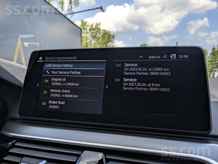 Melns BMW 545 2021 Tukums, ar dzinēja tilpumu 3.00 L un nobraukumu 124 tūkst. km par 44990 €, foto 30 vietnē AUTOMOTO.COM.LV