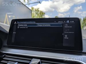 Melns BMW 545 2021 Tukums, ar dzinēja tilpumu 3.00 L un nobraukumu 124 tūkst. km par 44990 €, foto 32 vietnē AUTOMOTO.COM.LV