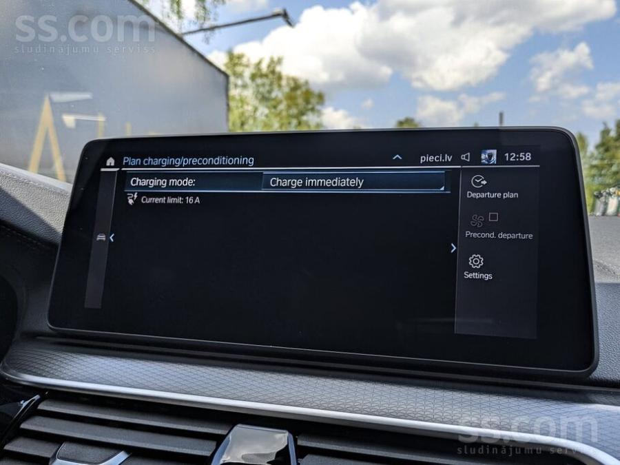 Melns BMW 545 2021 Tukums, ar dzinēja tilpumu 3.00 L un nobraukumu 124 tūkst. km par 44990 €, foto 32 vietnē AUTOMOTO.COM.LV