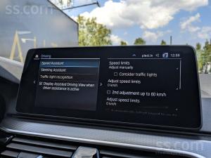 Melns BMW 545 2021 Tukums, ar dzinēja tilpumu 3.00 L un nobraukumu 124 tūkst. km par 44990 €, foto 35 vietnē AUTOMOTO.COM.LV
