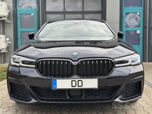 Black BMW 545 2022 in Riga, with an engine capacity of 3.00 L and mileage of 89 thousand km for 42900 €, photo 5 on AUTOMOTO.COM.LV