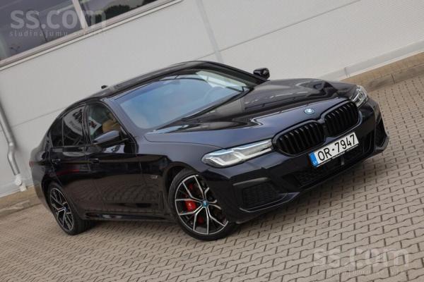 Melns BMW 545 2022 Rīga, ar dzinēja tilpumu 3.00 L un nobraukumu 89 tūkst. km par 41995 €, foto 7 vietnē AUTOMOTO.COM.LV