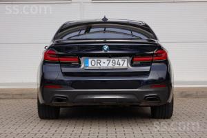Melns BMW 545 2022 Rīga, ar dzinēja tilpumu 3.00 L un nobraukumu 89 tūkst. km par 41995 €, foto 9 vietnē AUTOMOTO.COM.LV