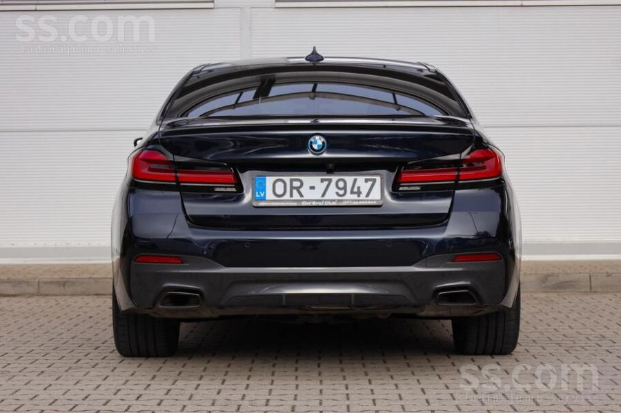 Melns BMW 545 2022 Rīga, ar dzinēja tilpumu 3.00 L un nobraukumu 89 tūkst. km par 41995 €, foto 9 vietnē AUTOMOTO.COM.LV