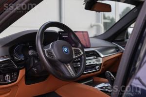 Melns BMW 545 2022 Rīga, ar dzinēja tilpumu 3.00 L un nobraukumu 89 tūkst. km par 41995 €, foto 13 vietnē AUTOMOTO.COM.LV