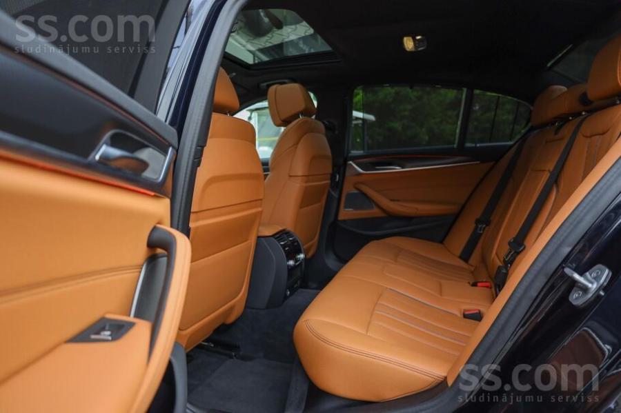 Melns BMW 545 2022 Rīga, ar dzinēja tilpumu 3.00 L un nobraukumu 89 tūkst. km par 41995 €, foto 22 vietnē AUTOMOTO.COM.LV