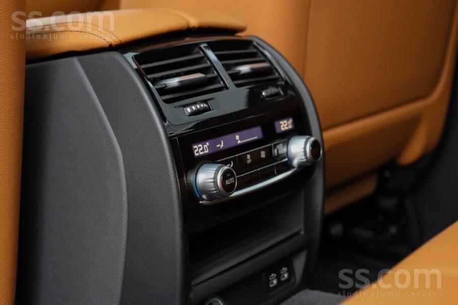 Melns BMW 545 2022 Rīga, ar dzinēja tilpumu 3.00 L un nobraukumu 89 tūkst. km par 41995 €, foto 23 vietnē AUTOMOTO.COM.LV