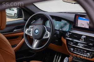 Melns BMW 545 2022 Rīga, ar dzinēja tilpumu 3.00 L un nobraukumu 89 tūkst. km par 41995 €, foto 27 vietnē AUTOMOTO.COM.LV
