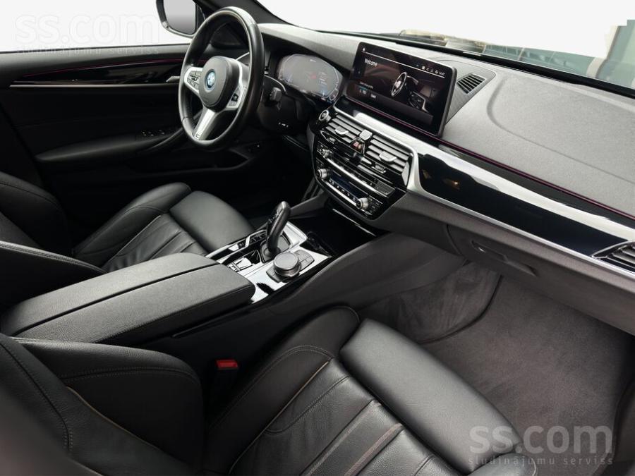 Черный БМВ 545 2022 в Рига, объемом двигателя 3.00 л и пробегом 75 тыс. км за 43490 €, фото 6 на AUTOMOTO.COM.LV