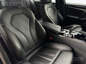 Черный БМВ 545 2022 в Рига, объемом двигателя 3.00 л и пробегом 75 тыс. км за 43490 €, фото 7 на AUTOMOTO.COM.LV