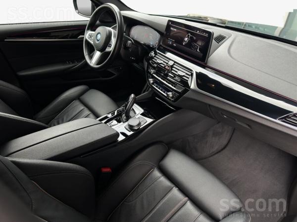 Черный БМВ 545 2022 в Рига, объемом двигателя 3.00 л и пробегом 75 тыс. км за 43490 €, фото 6 на AUTOMOTO.COM.LV