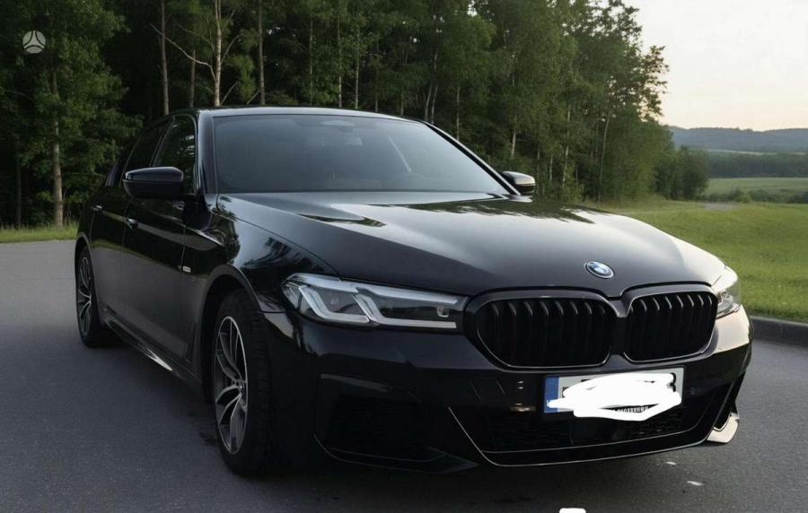 Melns BMW 545 2023 Kauņa, ar dzinēja tilpumu 3.00 L un nobraukumu 177 tūkst. km par 33500 €, foto 1 vietnē AUTOMOTO.COM.LV