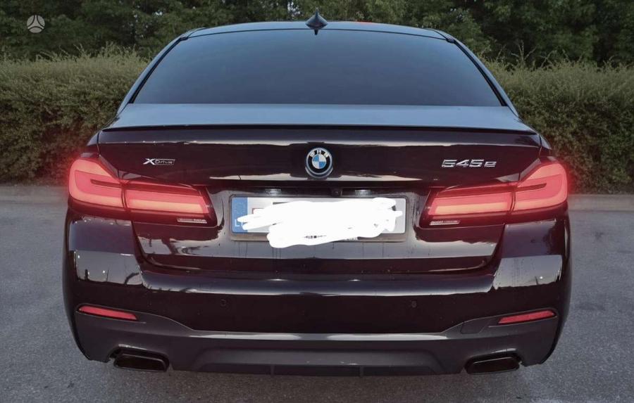 Melns BMW 545 2023 Kauņa, ar dzinēja tilpumu 3.00 L un nobraukumu 177 tūkst. km par 33500 €, foto 4 vietnē AUTOMOTO.COM.LV