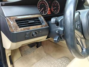 Blue BMW 545 2003 in Vilnius, with an engine capacity of 4.40 L and mileage of 237 thousand km for 3600 €, photo 22 on AUTOMOTO.COM.LV