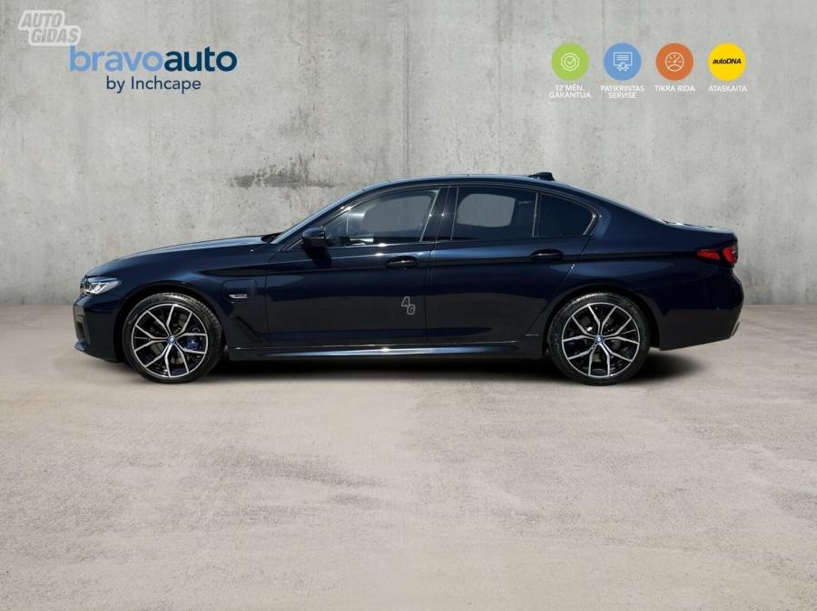 Zils BMW 545 2022 Kauņa, ar dzinēja tilpumu 3.00 L un nobraukumu 86 tūkst. km par 43771 €, foto 3 vietnē AUTOMOTO.COM.LV