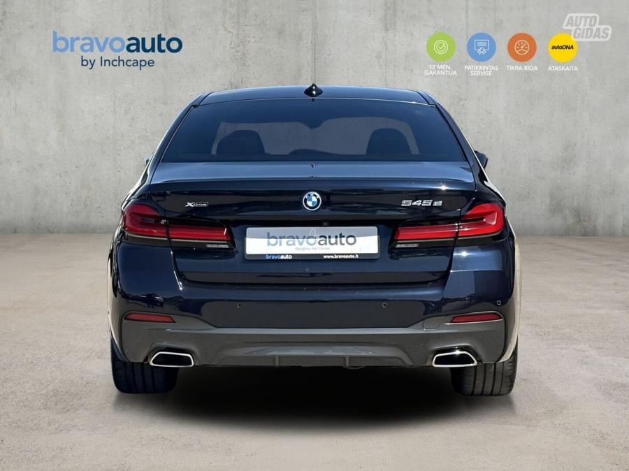Zils BMW 545 2022 Kauņa, ar dzinēja tilpumu 3.00 L un nobraukumu 86 tūkst. km par 43771 €, foto 5 vietnē AUTOMOTO.COM.LV