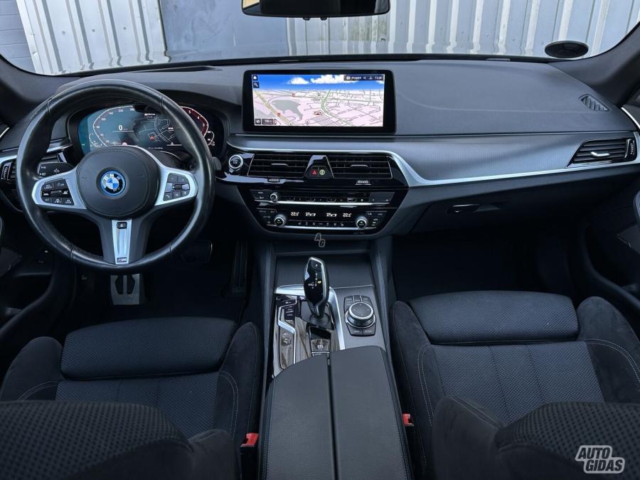 Zils BMW 545 2022 Kauņa, ar dzinēja tilpumu 3.00 L un nobraukumu 86 tūkst. km par 43771 €, foto 14 vietnē AUTOMOTO.COM.LV