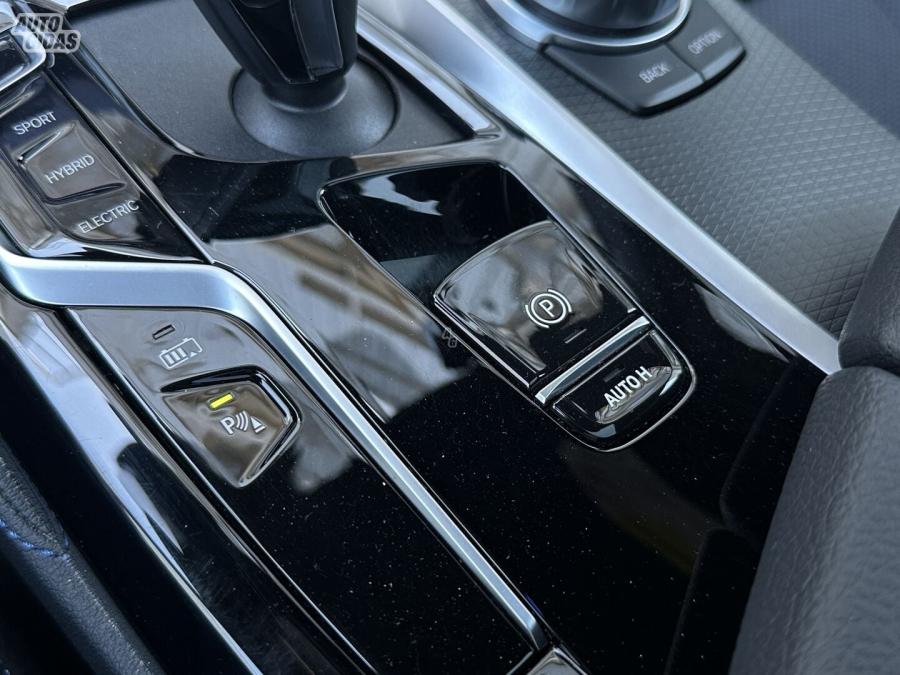 Zils BMW 545 2022 Kauņa, ar dzinēja tilpumu 3.00 L un nobraukumu 86 tūkst. km par 43771 €, foto 32 vietnē AUTOMOTO.COM.LV