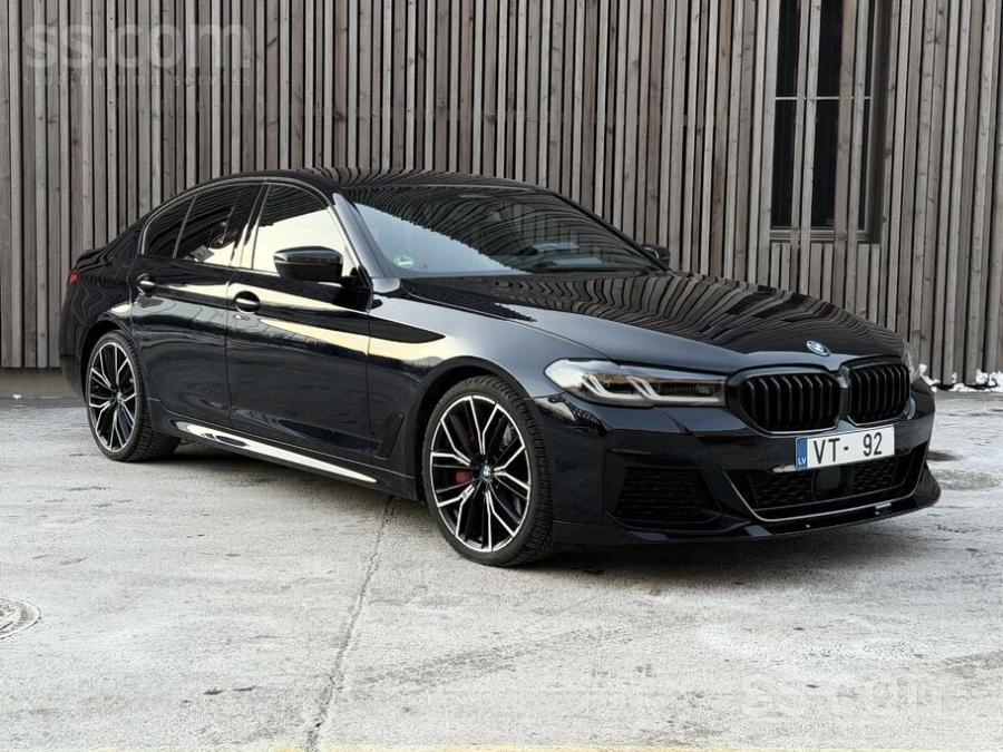 Blue BMW 545 2022 in Riga, with an engine capacity of 3.00 L and mileage of 69 thousand km for 45000 €, photo 4 on AUTOMOTO.COM.LV