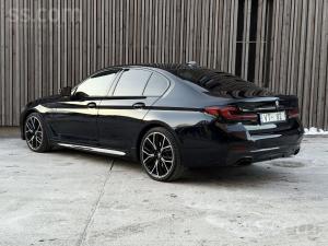 Blue BMW 545 2022 in Riga, with an engine capacity of 3.00 L and mileage of 69 thousand km for 45000 €, photo 5 on AUTOMOTO.COM.LV