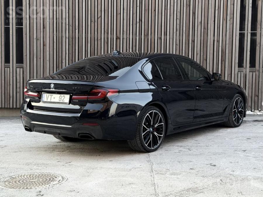 Blue BMW 545 2022 in Riga, with an engine capacity of 3.00 L and mileage of 69 thousand km for 45000 €, photo 6 on AUTOMOTO.COM.LV