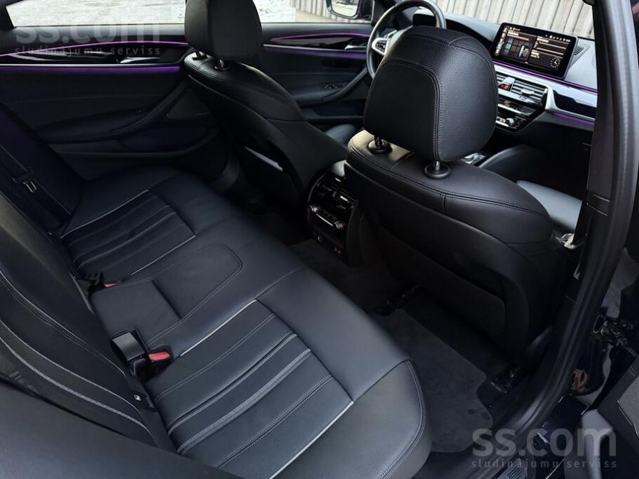 Blue BMW 545 2022 in Riga, with an engine capacity of 3.00 L and mileage of 69 thousand km for 45000 €, photo 16 on AUTOMOTO.COM.LV