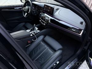 Blue BMW 545 2022 in Riga, with an engine capacity of 3.00 L and mileage of 69 thousand km for 45000 €, photo 17 on AUTOMOTO.COM.LV