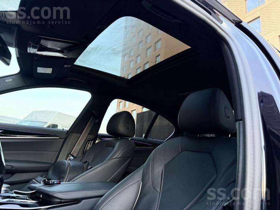 Blue BMW 545 2022 in Riga, with an engine capacity of 3.00 L and mileage of 69 thousand km for 45000 €, photo 19 on AUTOMOTO.COM.LV