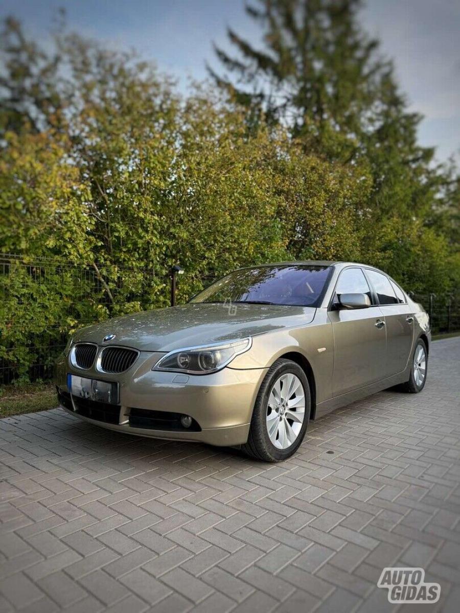 Zaļš BMW 545 2005 Marijampole, ar dzinēja tilpumu 4.40 L un nobraukumu 322 tūkst. km par 7900 €, foto 1 vietnē AUTOMOTO.COM.LV