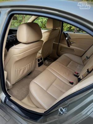 Zaļš BMW 545 2005 Marijampole, ar dzinēja tilpumu 4.40 L un nobraukumu 322 tūkst. km par 7900 €, foto 9 vietnē AUTOMOTO.COM.LV