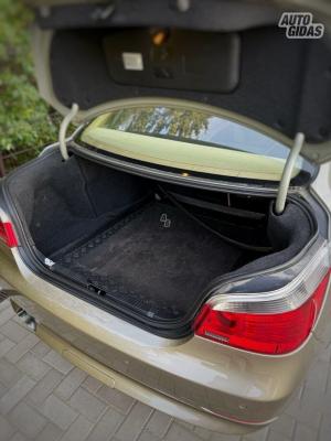 Zaļš BMW 545 2005 Marijampole, ar dzinēja tilpumu 4.40 L un nobraukumu 322 tūkst. km par 7900 €, foto 15 vietnē AUTOMOTO.COM.LV