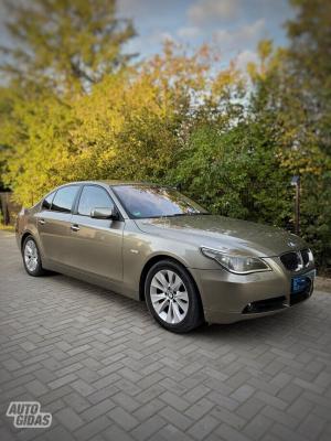 Zaļš BMW 545 2005 Marijampole, ar dzinēja tilpumu 4.40 L un nobraukumu 322 tūkst. km par 7900 €, foto 16 vietnē AUTOMOTO.COM.LV
