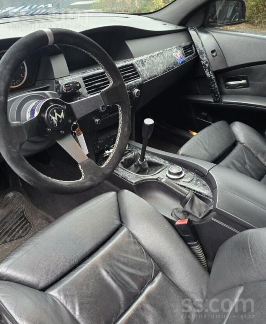 Pelēks BMW 545 2004 Rīga, ar dzinēja tilpumu 4.40 L un nobraukumu 210 tūkst. km par 12500 €, foto 9 vietnē AUTOMOTO.COM.LV