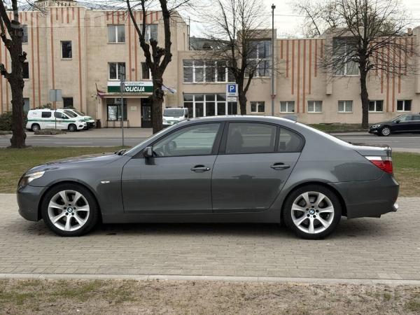Grey BMW 545 2004 in Riga, with an engine capacity of 4.40 L and mileage of 233 thousand km for 6500 €, photo 4 on AUTOMOTO.COM.LV