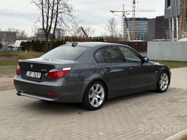 Grey BMW 545 2004 in Riga, with an engine capacity of 4.40 L and mileage of 233 thousand km for 6500 €, photo 7 on AUTOMOTO.COM.LV