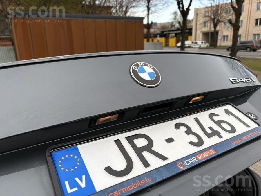 Grey BMW 545 2004 in Riga, with an engine capacity of 4.40 L and mileage of 233 thousand km for 6500 €, photo 28 on AUTOMOTO.COM.LV