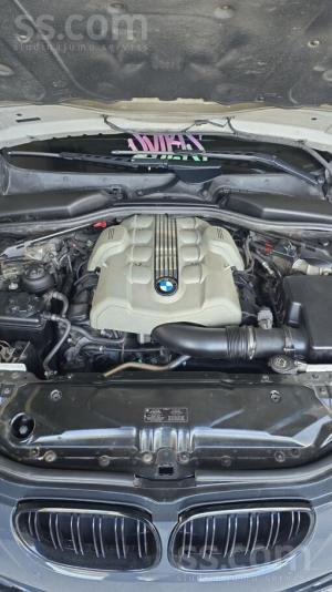 Pelēks BMW 545 2004 Rīga, ar dzinēja tilpumu 4.40 L un nobraukumu 210 tūkst. km par 12500 €, foto 6 vietnē AUTOMOTO.COM.LV