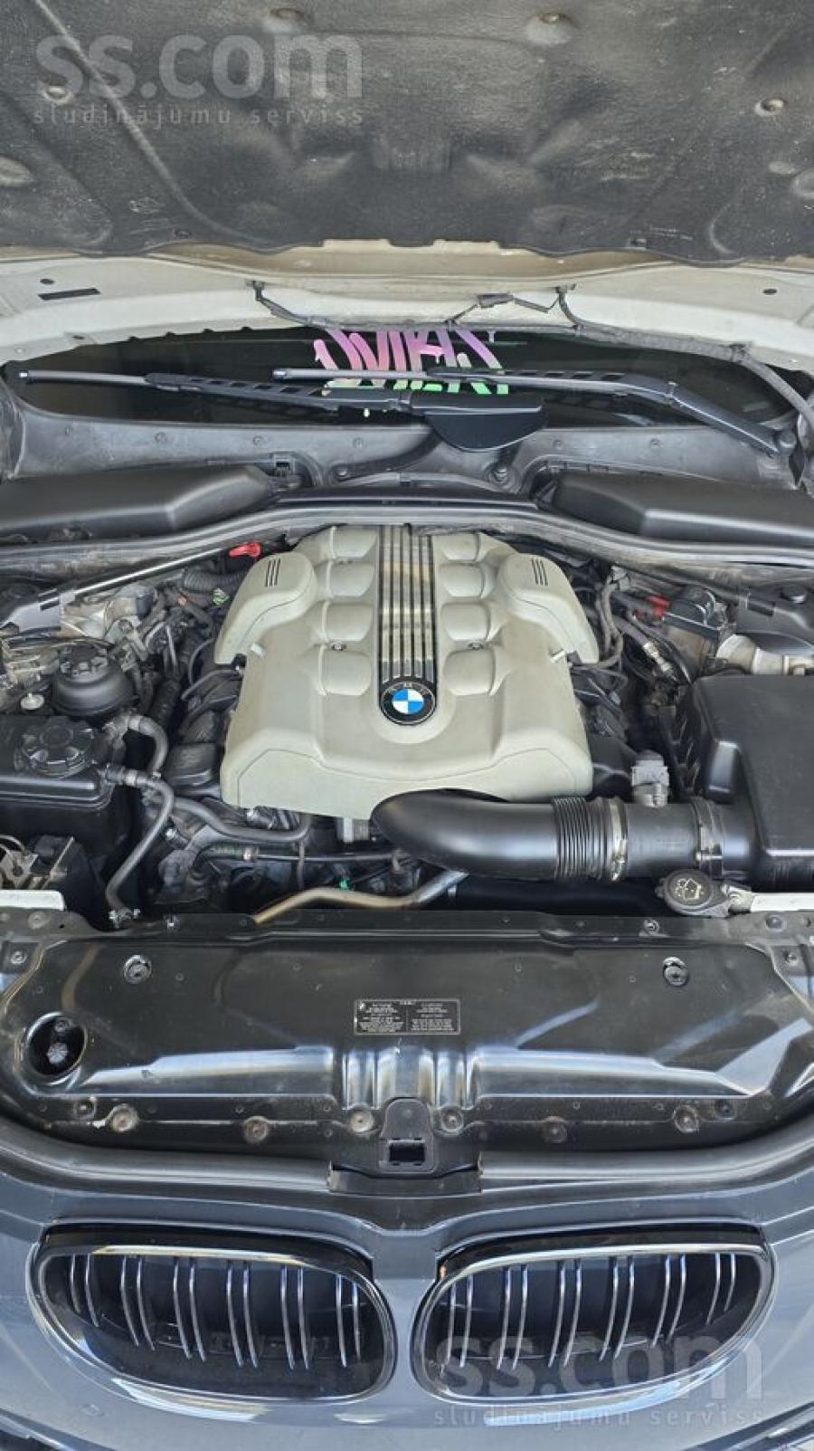 Pelēks BMW 545 2004 Rīga, ar dzinēja tilpumu 4.40 L un nobraukumu 210 tūkst. km par 12500 €, foto 6 vietnē AUTOMOTO.COM.LV