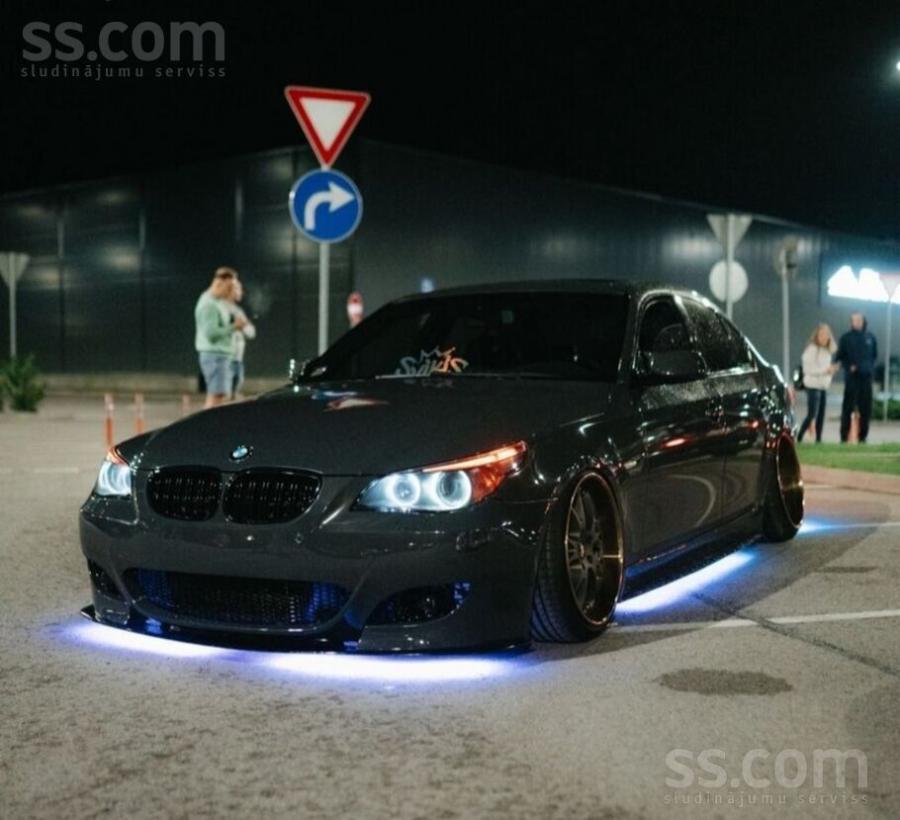 Pelēks BMW 545 2004 Rīga, ar dzinēja tilpumu 4.40 L un nobraukumu 210 tūkst. km par 12500 €, foto 7 vietnē AUTOMOTO.COM.LV